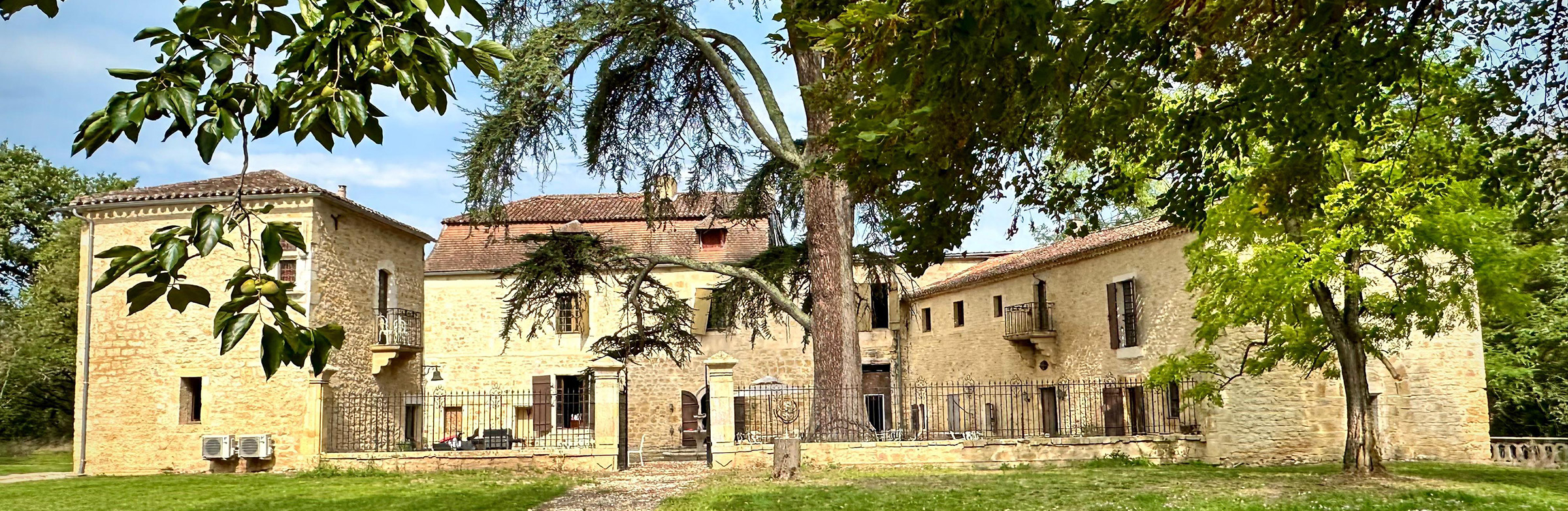 Château de Cézérac Jon and Carmen | Chateau DIY